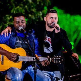 Lado Esquerdo / A Gente Se Entrega - João Paulo & Ricardo - Palco MP3
